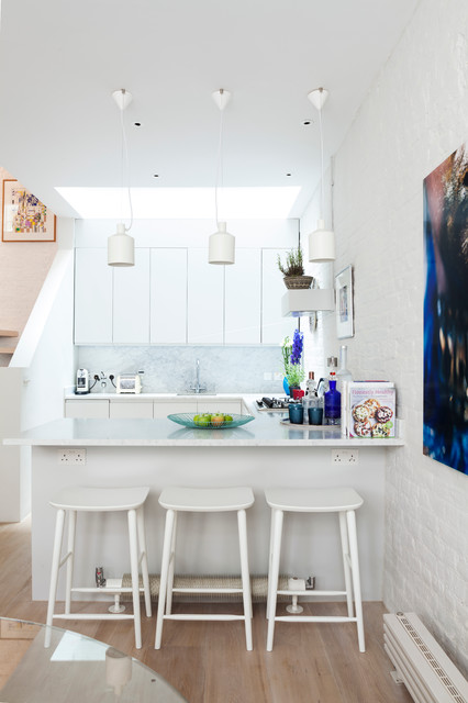 10 Ways to Dazzle Homebuyers This Spring