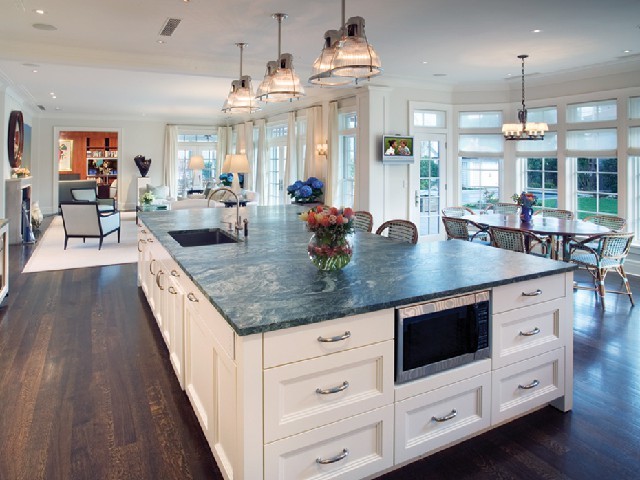 Lifestyle Room with Modern Kitchen Design in Boca Raton - Cocina ...