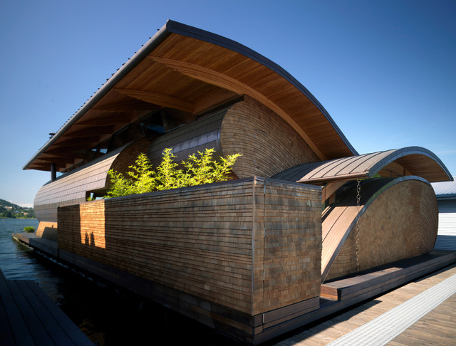 Houzz Tour: Curves Ahoy! See a Unique Floating Home