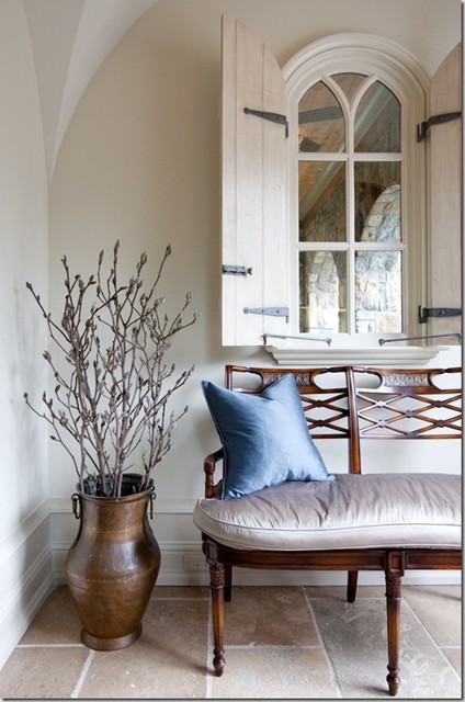 Houzz Tour: Old World Style Gets an Airy Update