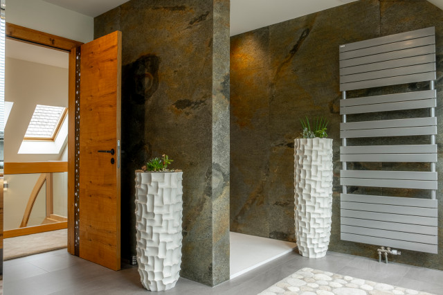 Une Maison Totalement Refaite à Neuf Contemporary Bathroom