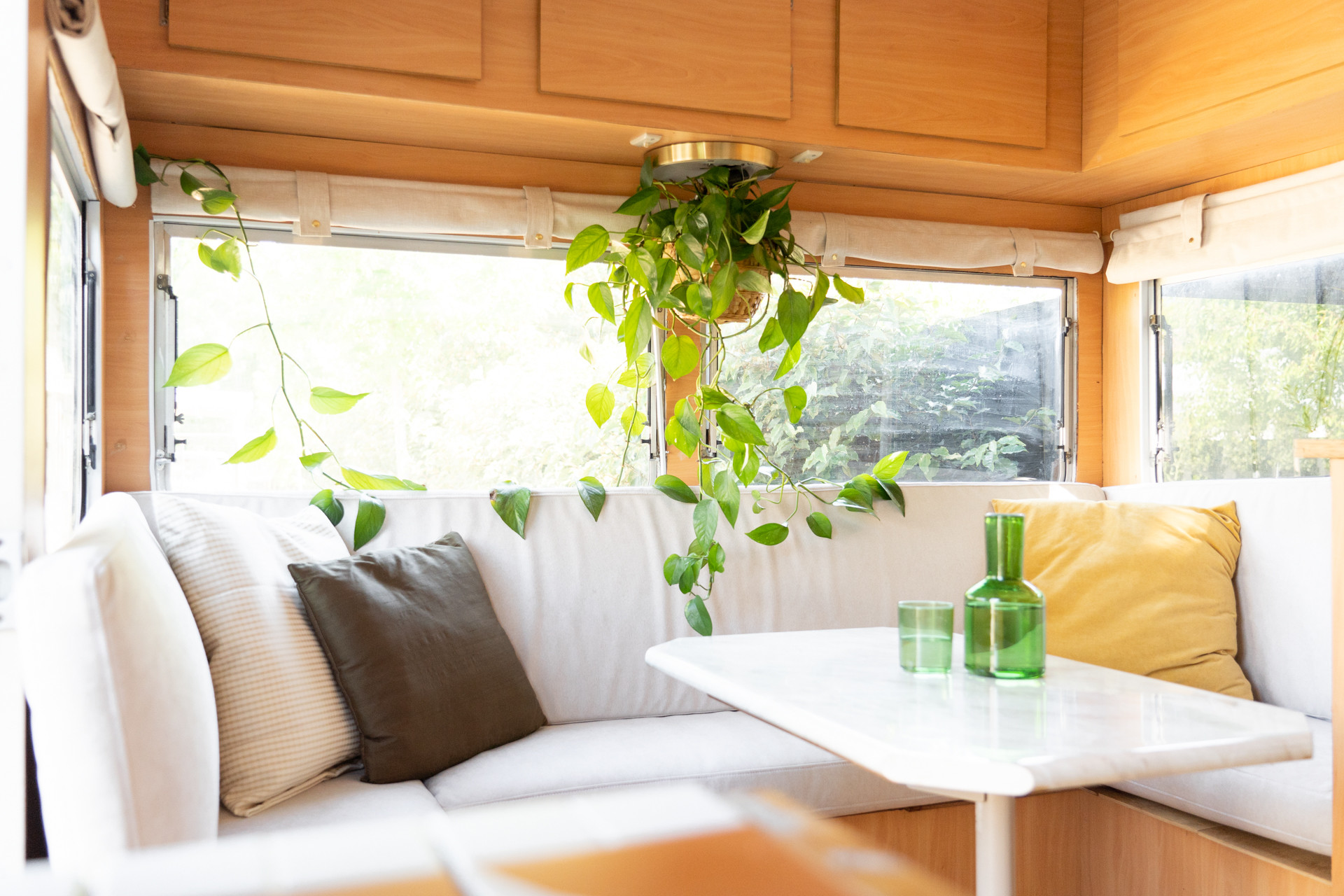 Before & After: A '70s Vintage Caravan Gets a Delightful New Look ...