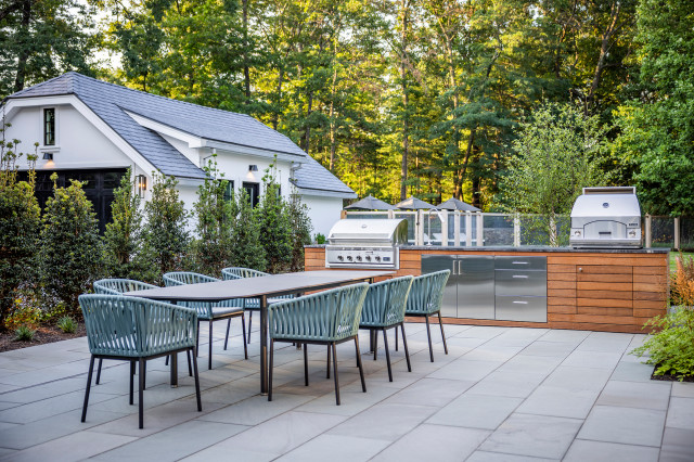 What to Know About Adding an Outdoor Kitchen