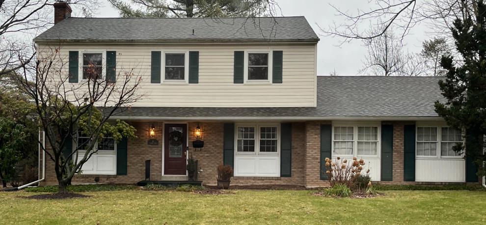 The Eternal Question: How do I make my 60s Colonial attractive? | Houzz ...
