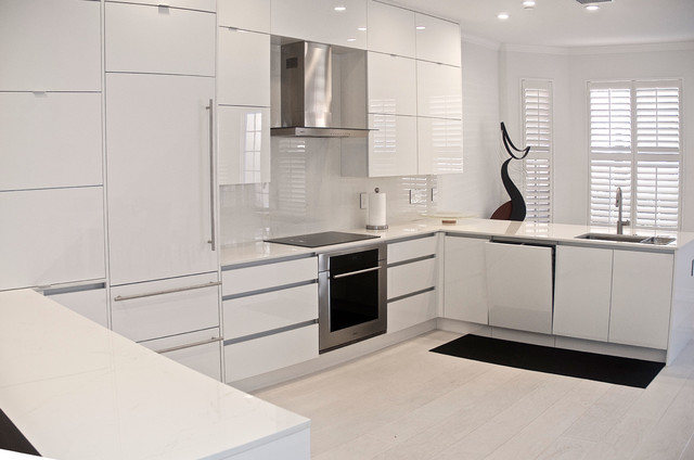 High Gloss Acrylic Kitchen featuring Dekton Countertop - Modern ...