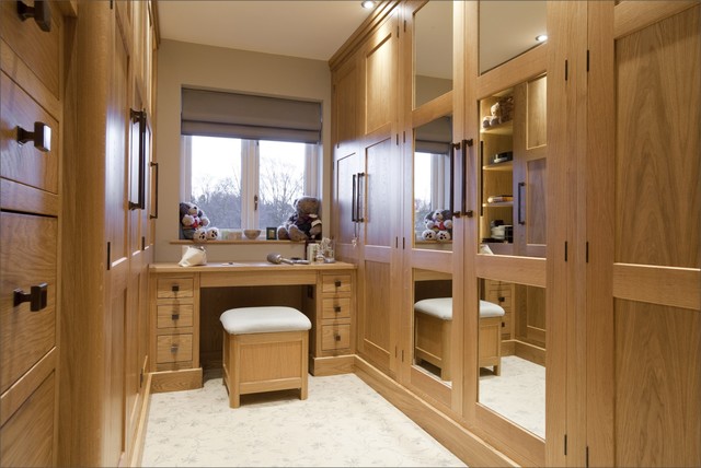 Craftsman Walk-in Dressing Room - Arts & Crafts - Manchester - by ...