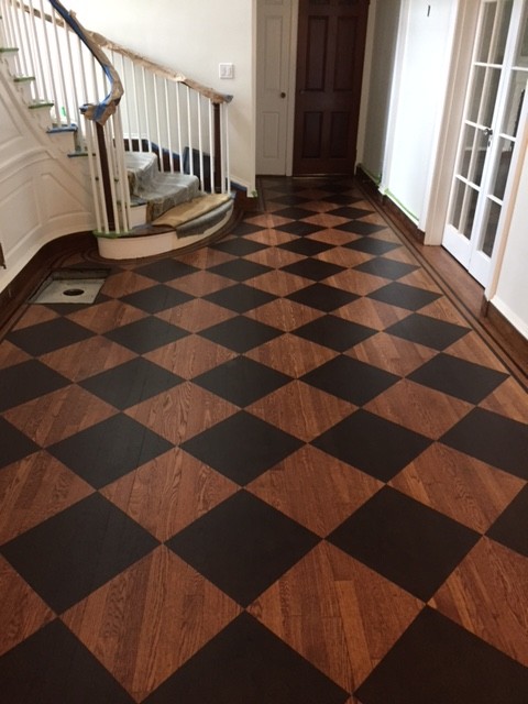 Stain Checkerboard floor with inlay / Milton