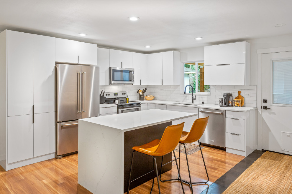 Holmen Remodel & Addition - Kitchen - Seattle - by AddaRoom | Simple ...