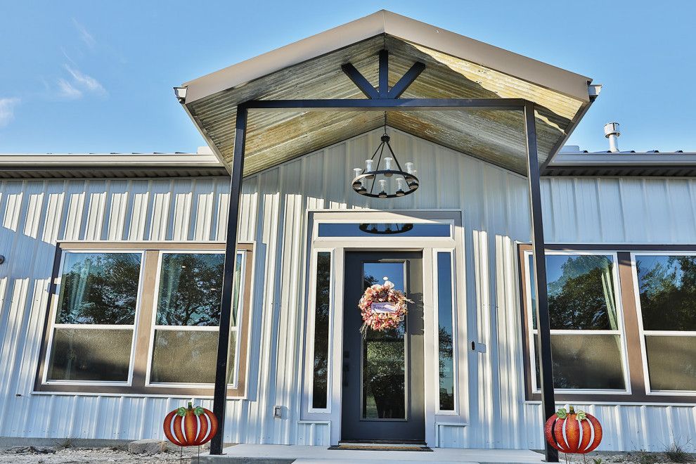 Boerne, Texas Farmhouse Style Barndominium - Austin - by Broadshield ...