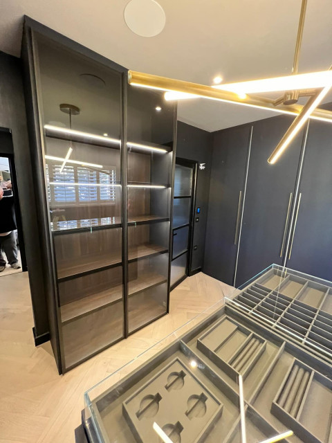 Fitted Walk In Wardrobe - Southampton - Modern - Wardrobe - West ...