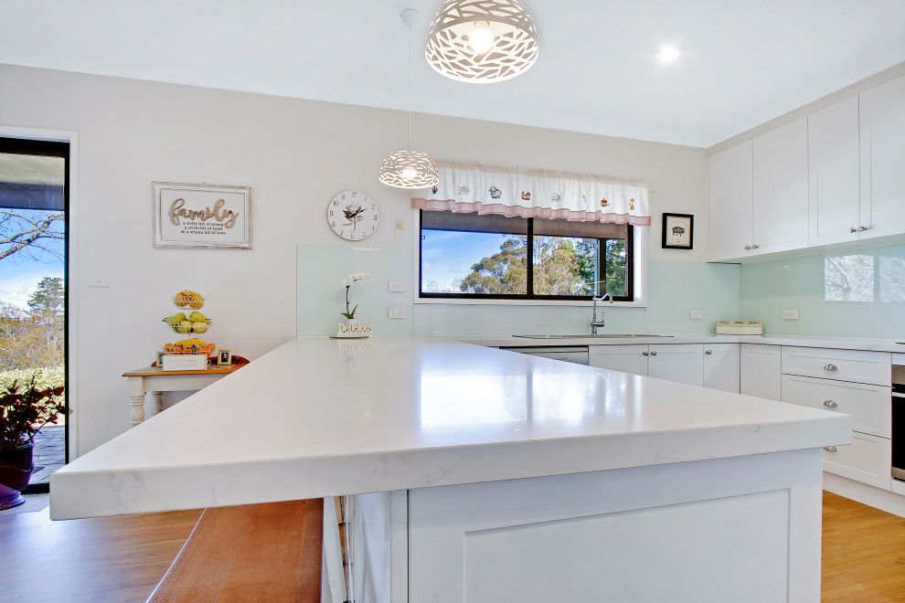 Beautiful stone benchtop with a subtle and smoky vein - Modern ...