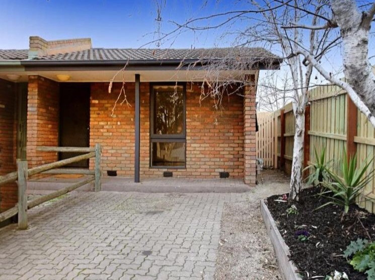 70s Brick Facade Improvement | Houzz AU