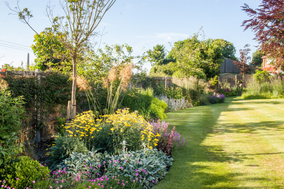 The Container Bar Garden - Contemporary - Landscape - Hampshire - by ...