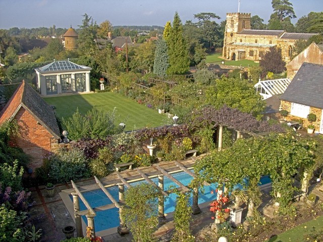 Building a Fairytale Cottage is Easy at Houzz