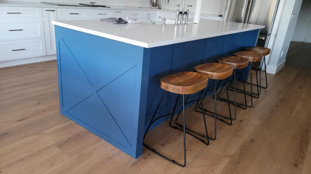 9 Stylish New Kitchens With Island Features Worth Considering