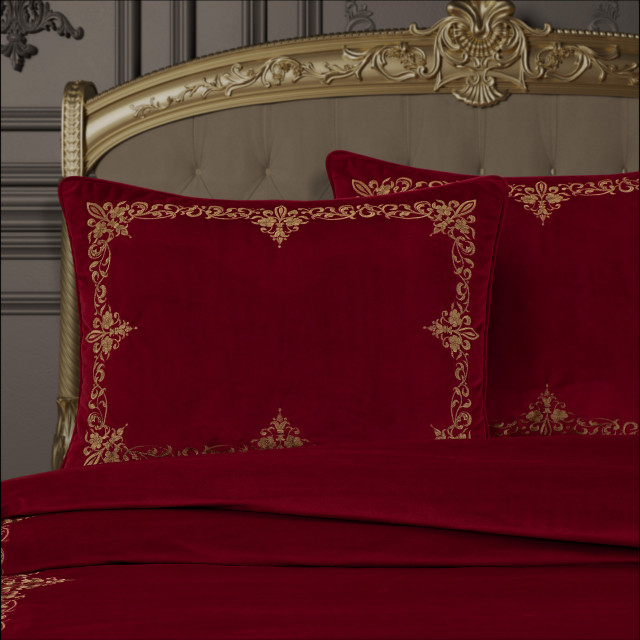 Five Queens Court Nicholas Crimson Full/Queen Duvet Cover 3Pc. Set ...
