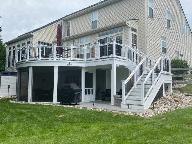 TimberTech Silver Maple Deck with Screened Porch and Patio - Modern ...