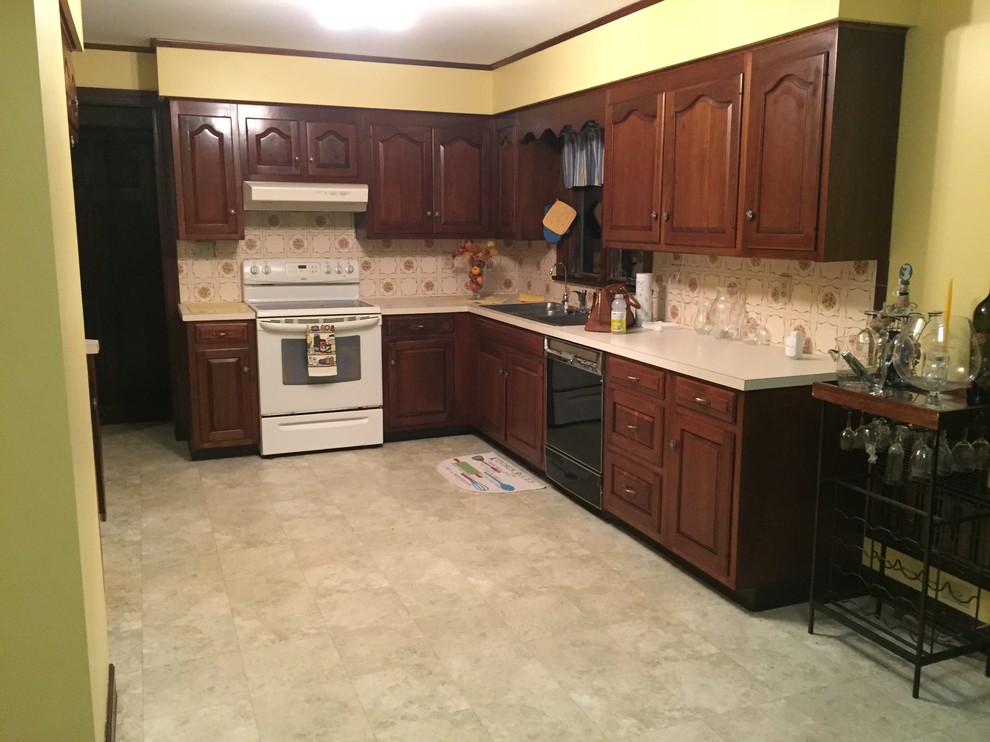 Please help me with design ideas to remodel this dated kitchen! | Houzz ...