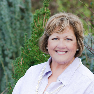 SUSAN RHODES- MCDONALD GARDEN CENTER - Project Photos & Reviews ...