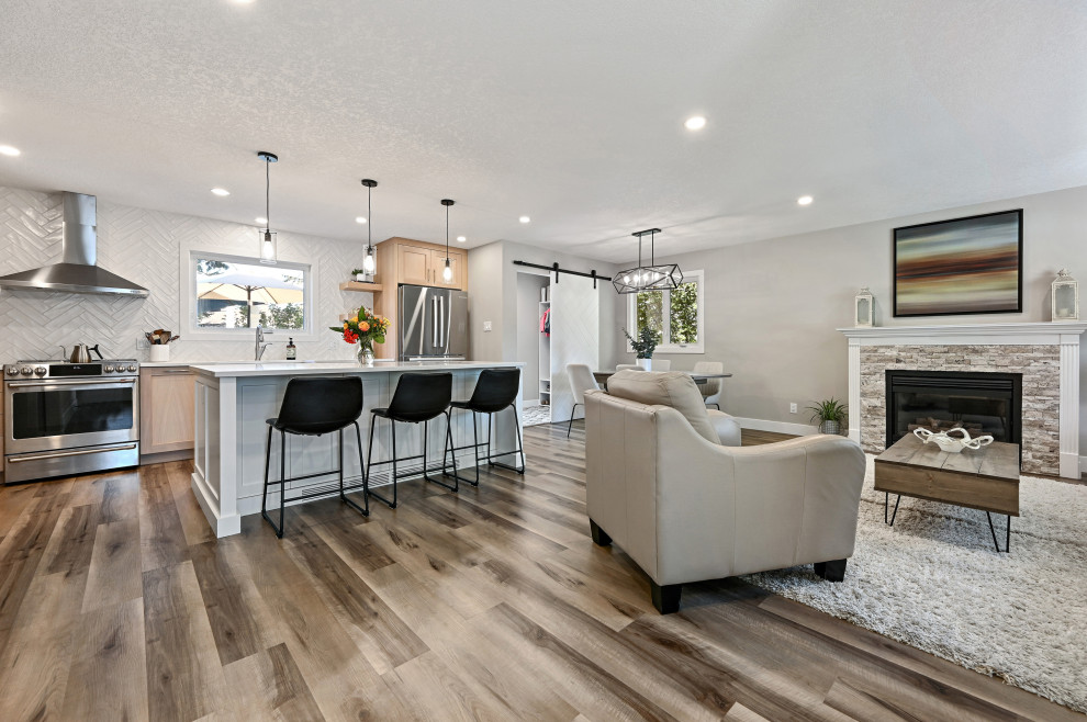 Elbow Residence - Farmhouse - Living Room - Calgary - by Lara Hontzias ...