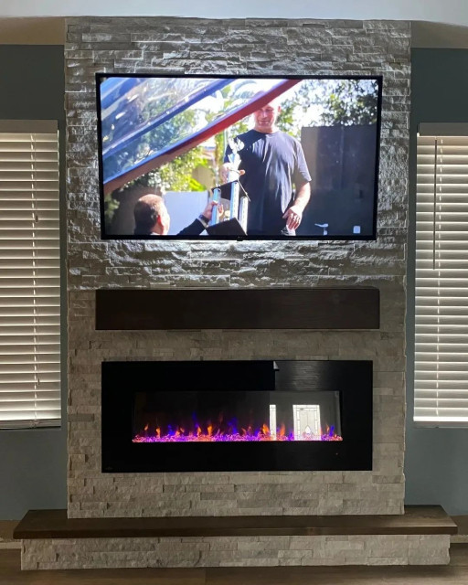 Custom Ledger Stone Fireplace Feature Wall - Classique - Salon - Autres ...