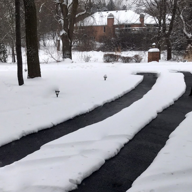 Electric Snow Melting Kit With with Heating Mat and Control, 20 Sq. Ft ...