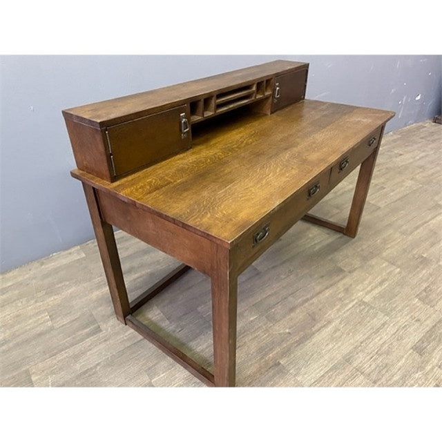 Crafters and Weavers Arts and Crafts Wood Library Table with Hutch in ...