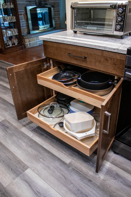 French Roast Kitchen Cabinetry with Eternia Quartz Countertop ...