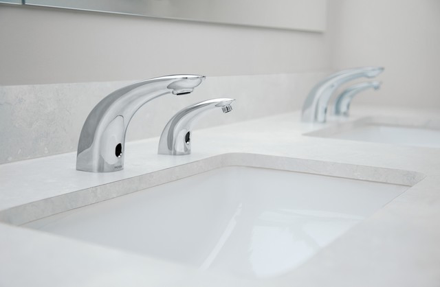 Moen M-POWER Chrome Sensor-Operated Lavatory Faucet CA8302 - Bathroom ...