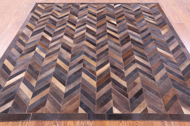 7' Square Hand Stitched Natural Cowhide Rug C1343, 7' 0" X 7' 0 ...