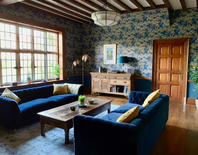Room Tour: Remote Design Transforms an Imposing Room | Houzz IE