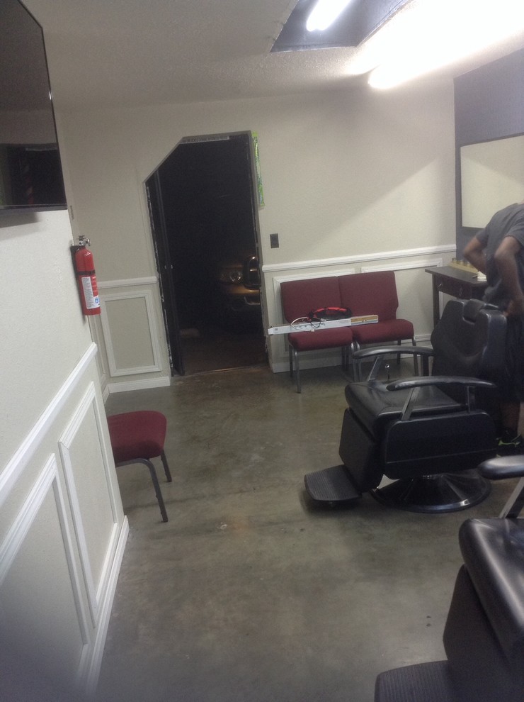 Men's Barbershop, what color should I choose