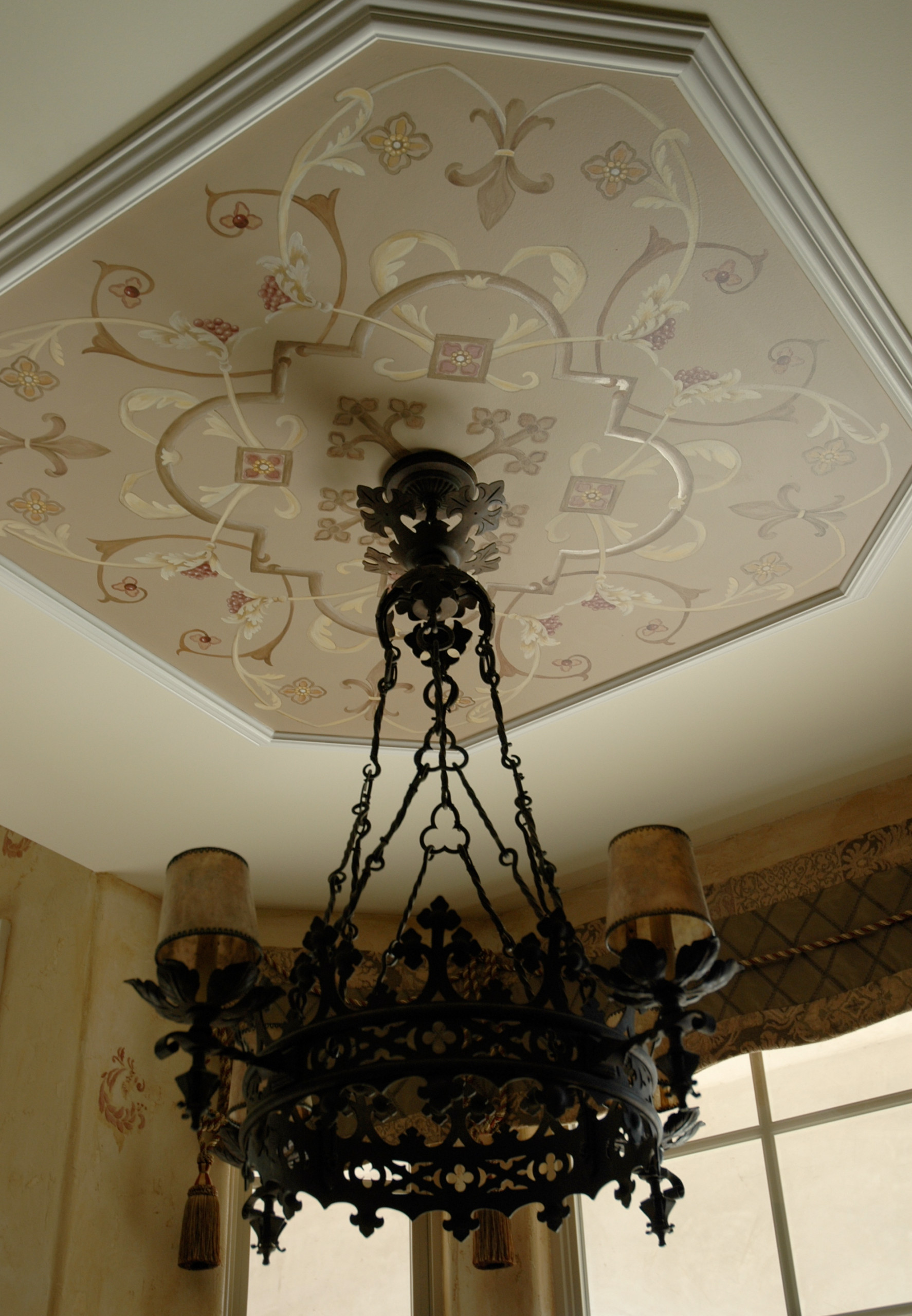 Try a Four-Leaf Design That Spans the Ages