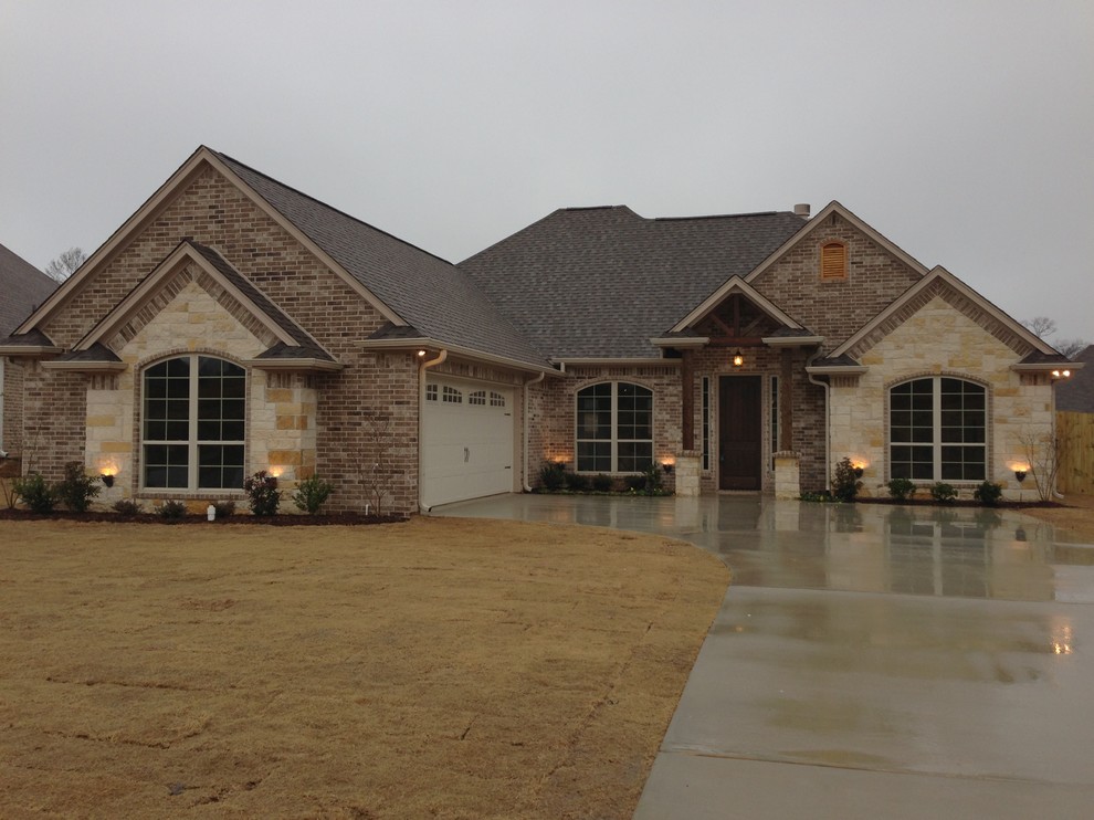 Traditional Custom Home Brings Elegance Into Small Space - Traditional ...