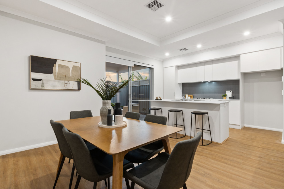 (C) Beck Place, Warwick Quadplex - Dining Room - Perth - by Jubilee ...