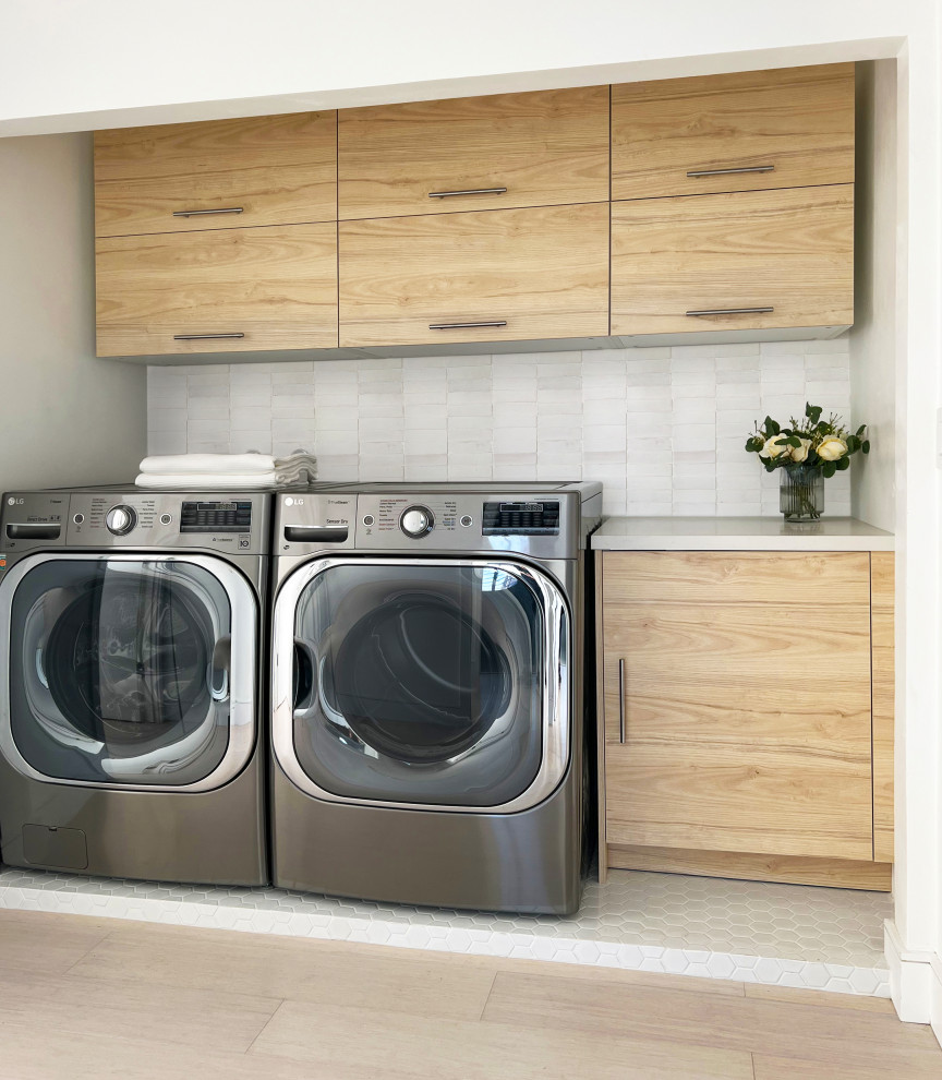 Acacia Ave. - Contemporary - Laundry Room - Los Angeles - by Lusine ...