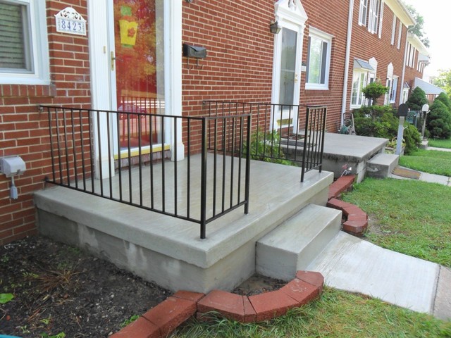 Poured Concrete Porch