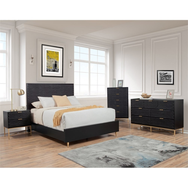 Home Square 4-Piece Set with 7 Drawer Dresser & 2 Nightstands & Mini ...