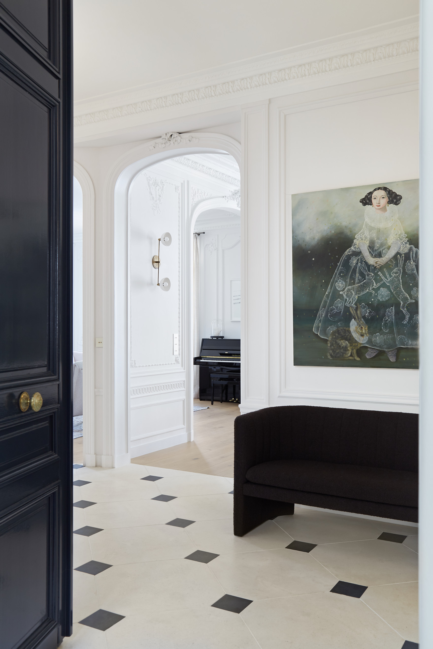 Inside A French Apartment Building NEVER TOO SMALL: Narrow,