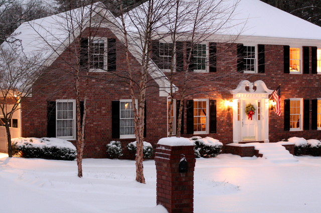 Houzz Tour: Traditional Home Goes Coastal