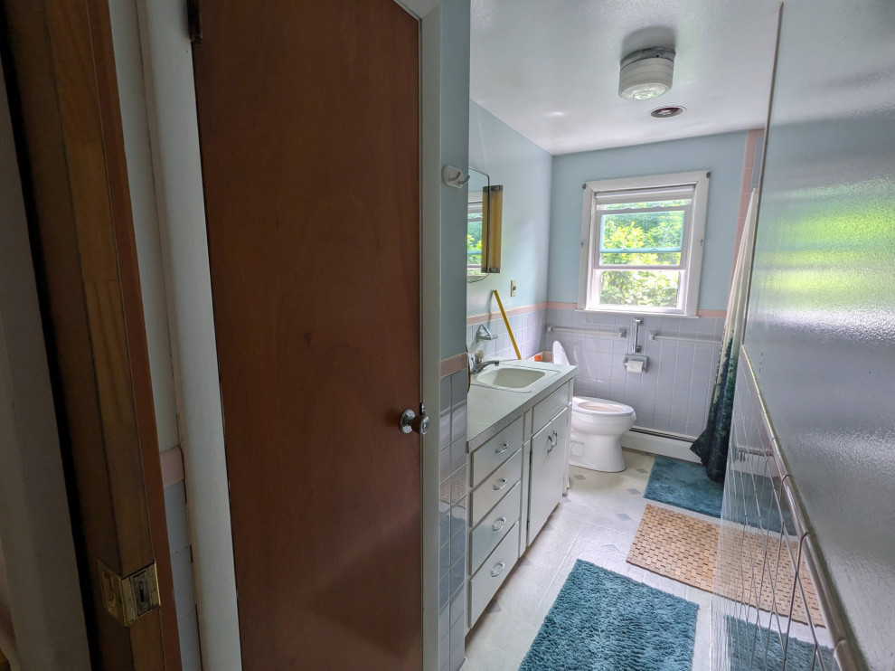 Seeking advice on 1967 bathroom renovation. Want to preserve..
