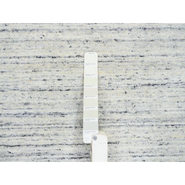 Ivory, Plain Modern Striped Design, Soft Wool Hand Loomed Round Rug, 8 ...