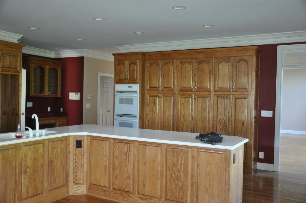 Never seen a kitchen quite like this one before! Need help!