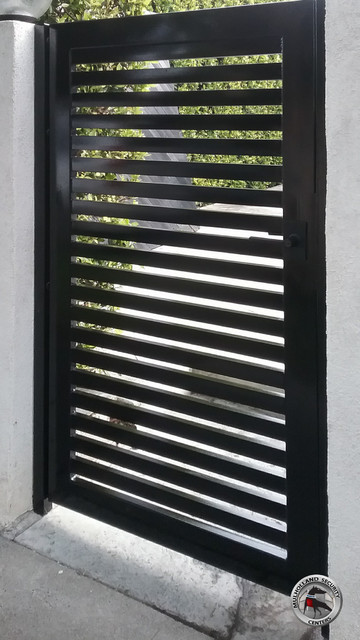 "The Rodeo" Entry Gate - Contemporary - Los Angeles - by MULHOLLAND ...