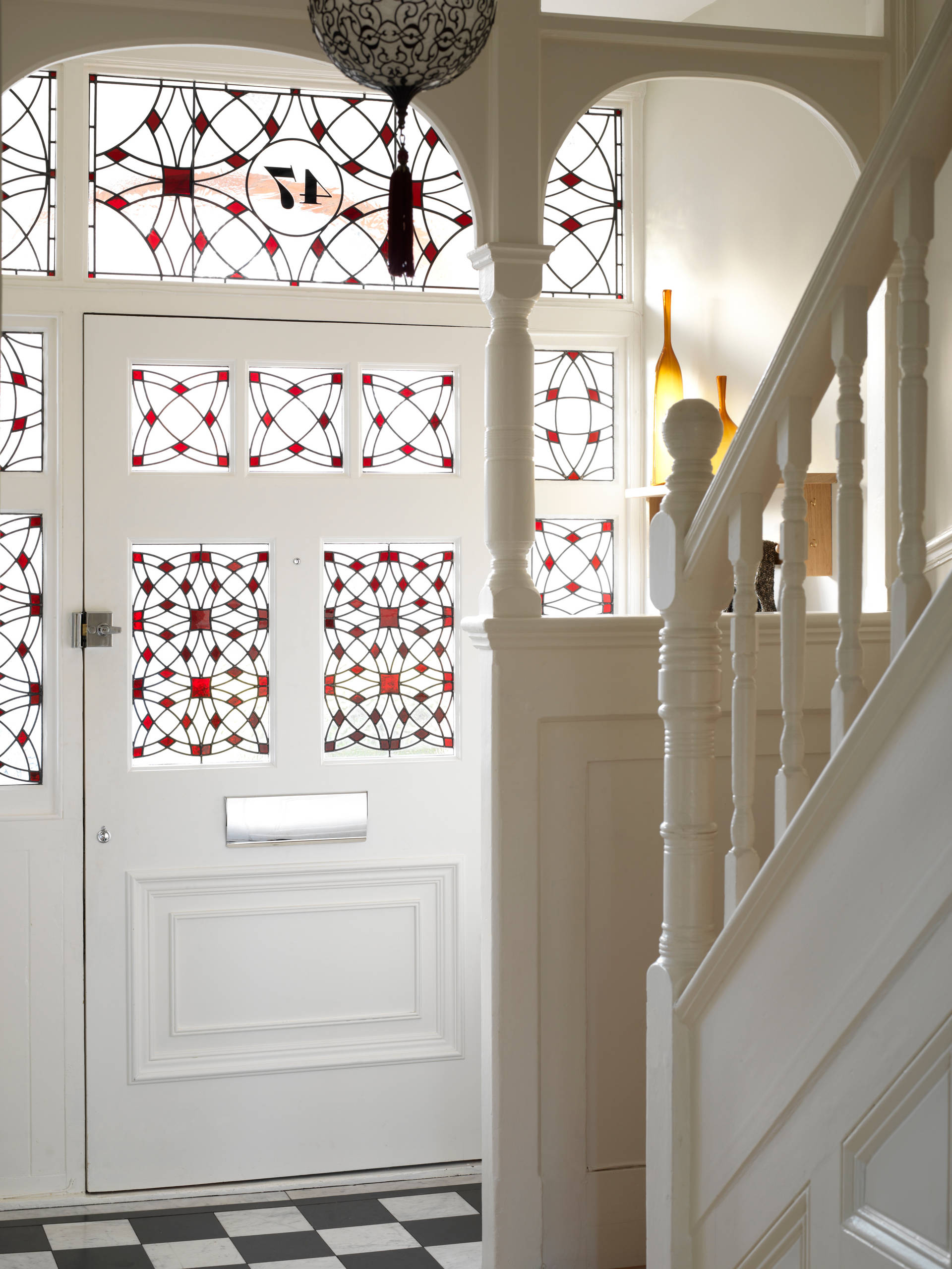 8 Ways to Bring More Natural Light into Your Hallway | Houzz IE