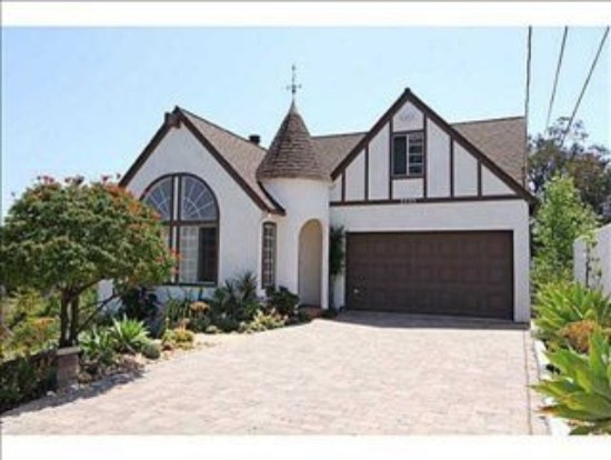 Traditional grid vs updated modern windows with different grid?