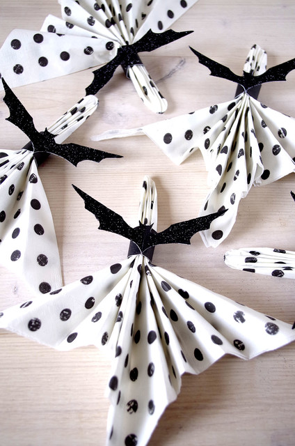 How to Make Napkin Rings That Look Like Bats | Houzz UK