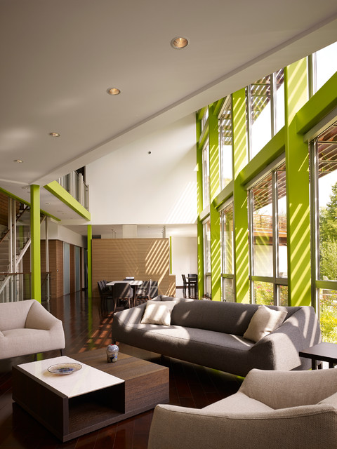 Houzz Tour: Modern Style With Wood, Stone and Color
