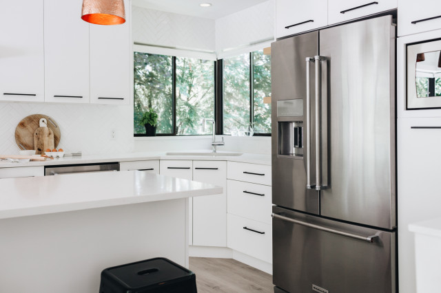 Small White Kitchen - Modern - Kitchen - Vancouver - by Kitchen Art ...