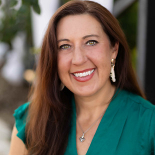 DISTINCTIVELY MOLLIE INTERIOR DESIGN AND STAGING - Project Photos ...